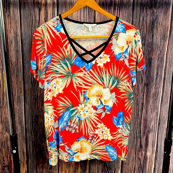 Coral Bay | Tops | Floral Top | Poshmark